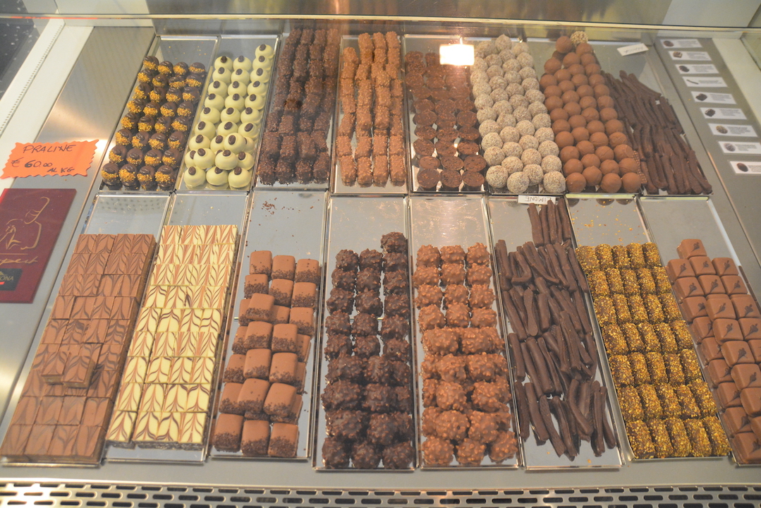 Eating in Italy (Padua) - Part 1 - Patisseries and Gelato - FoodPornJournal